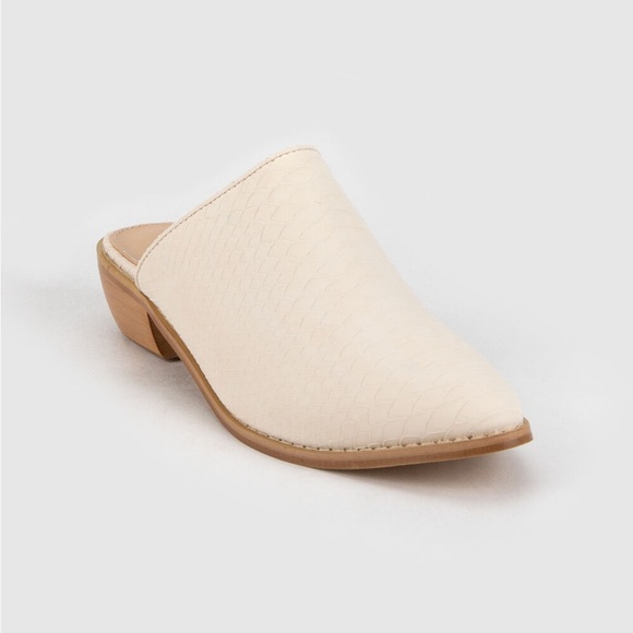 Mi.iM | Shoes | Must Go Bundle 32 Miim Luxe Snake Womens Low Mules ...